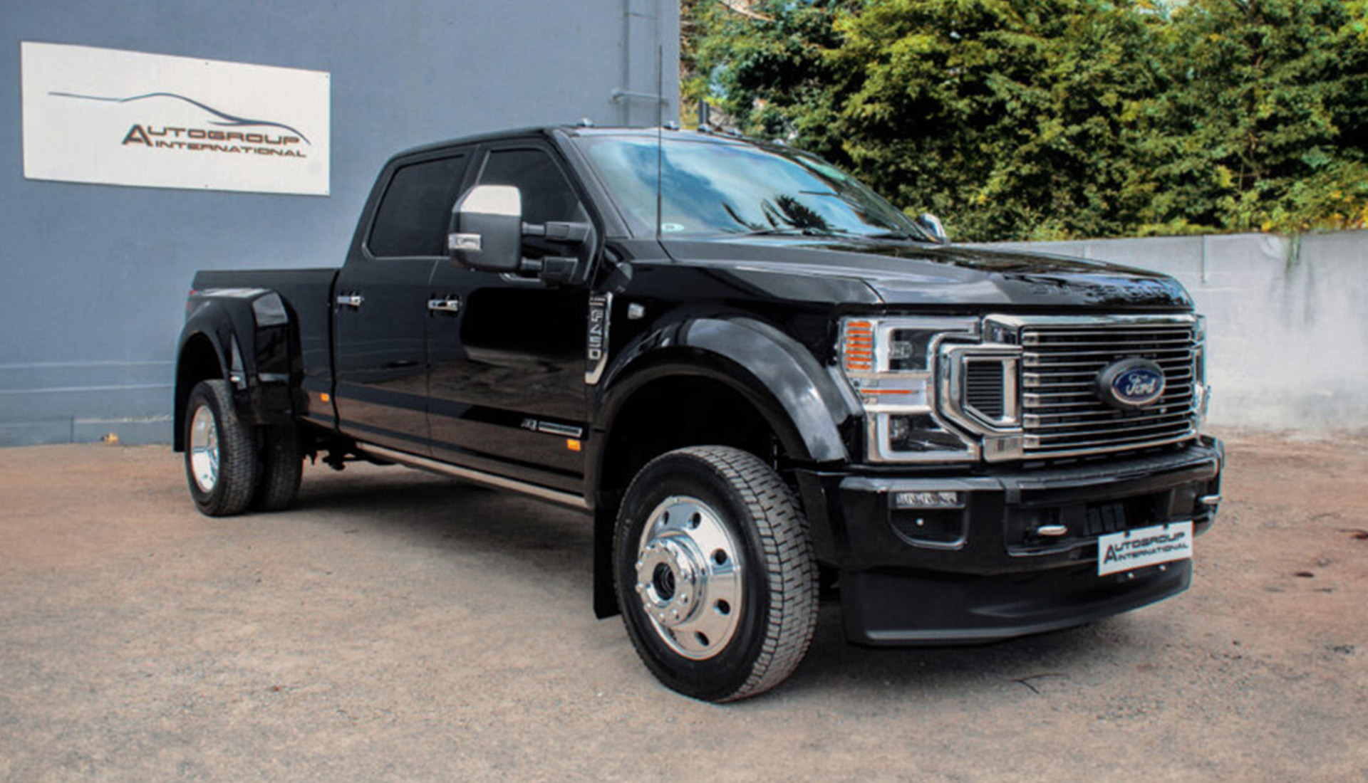 Introducing the World First Ford F-450 Super Duty in Right-hand drive ...