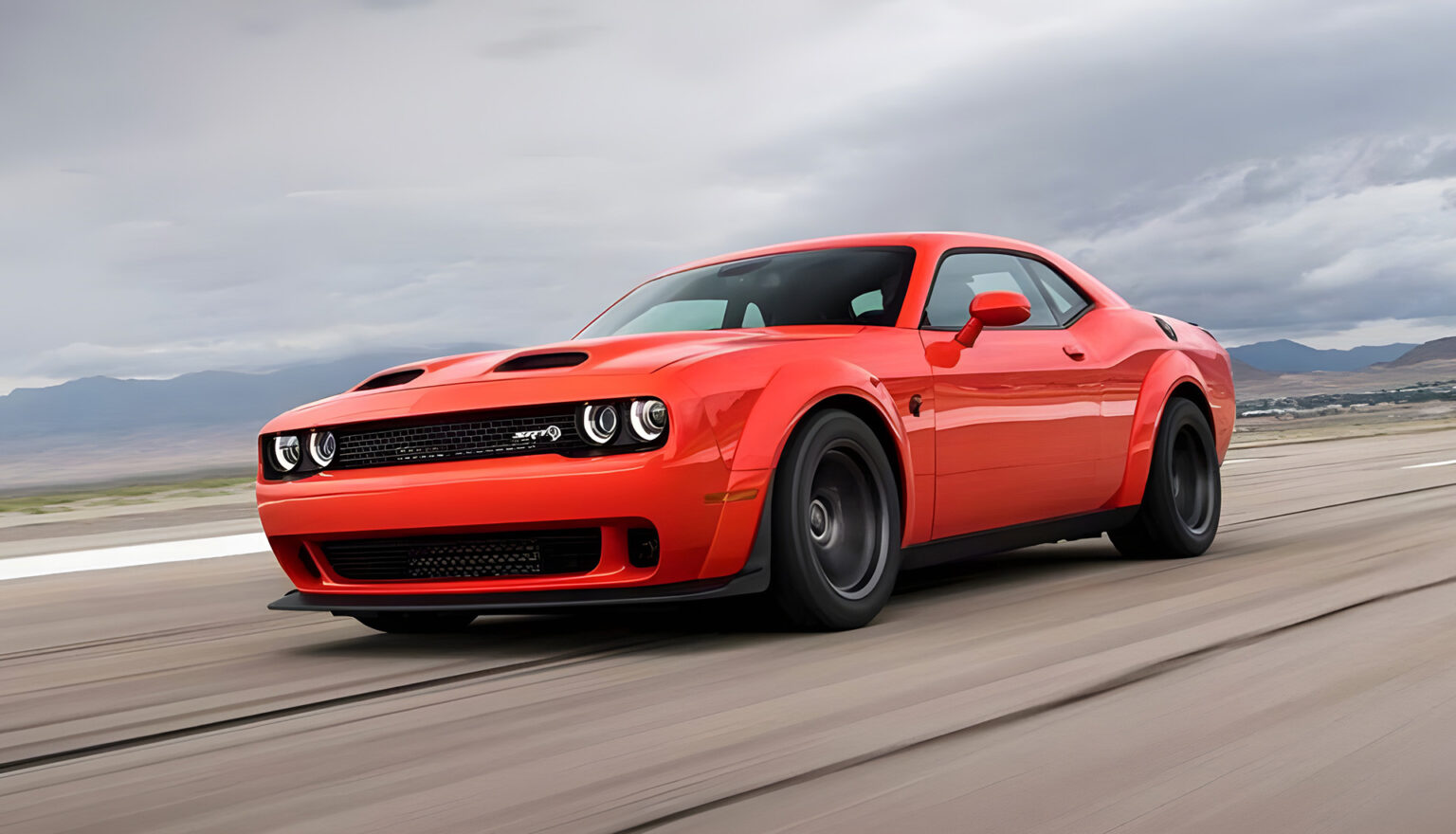 RHD Muscle Car Battle: Hellcat vs Camaro ZL1 Showdown!
